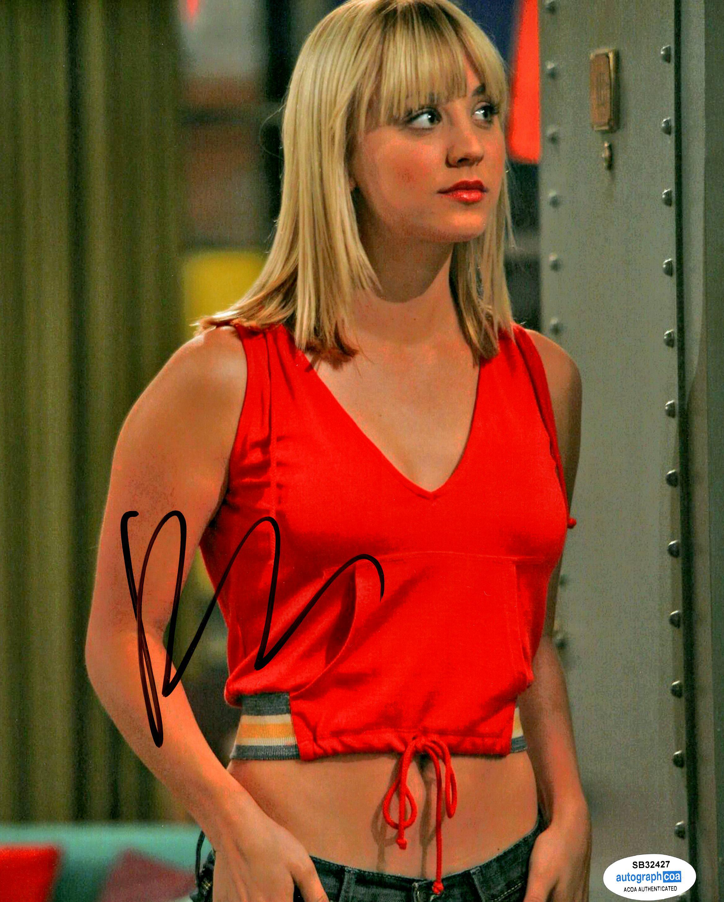 Kaley Cuoco Season 1