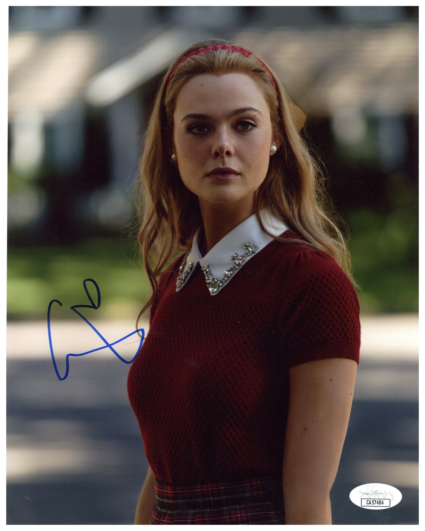 Elle Fanning Signed 8x10 Photo The Girl from Plainville Autographed JS ...