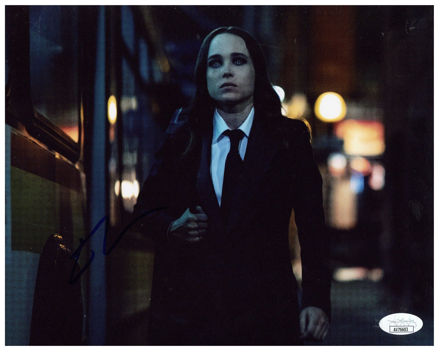 Elliot Page Signed 8x10 Photo The Umbrella Academy Autographed JSA COA ...