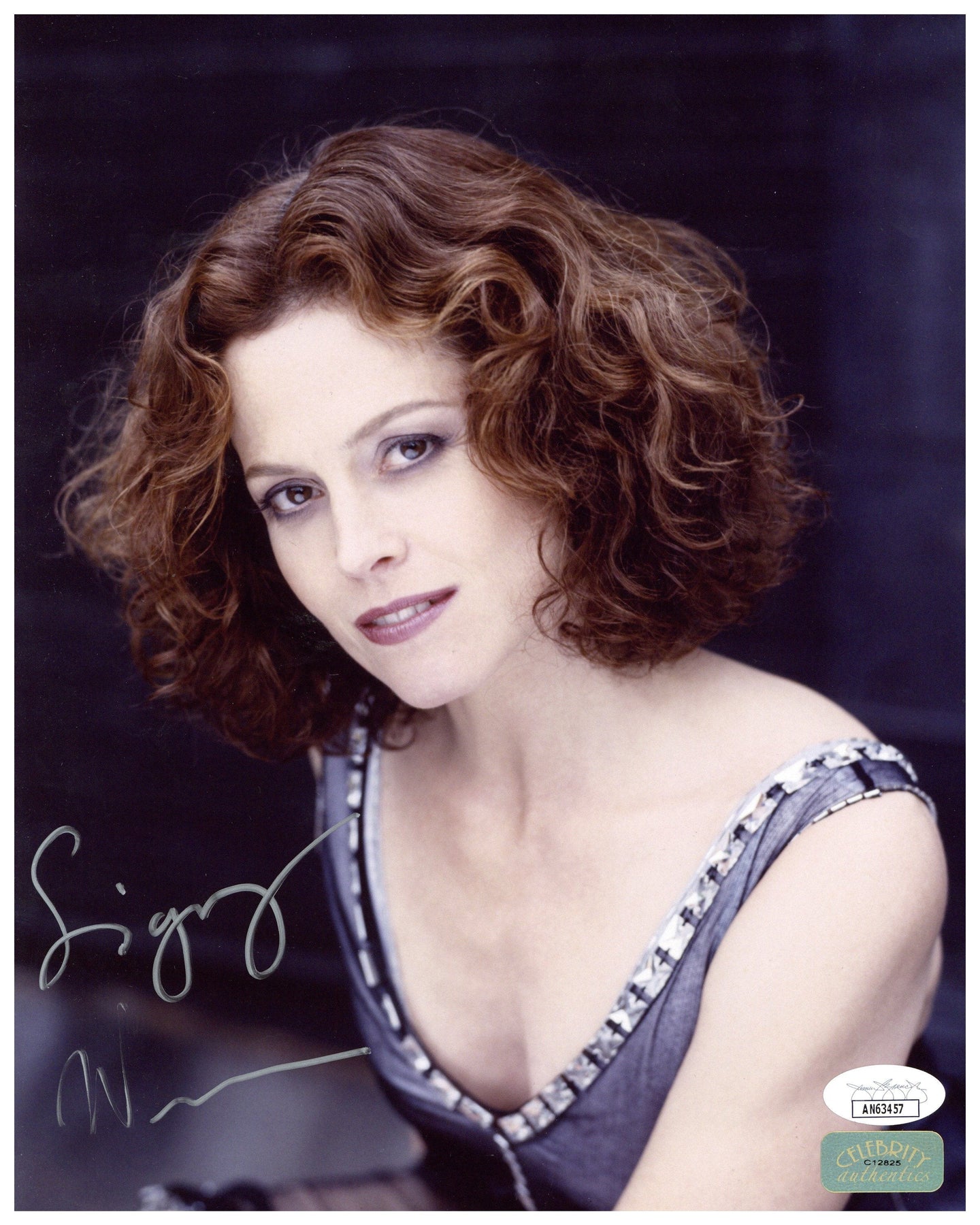 Sigourney Weaver Signed 8x10 Photo Aliens Movie Authentic Autographed – Zobie Productions