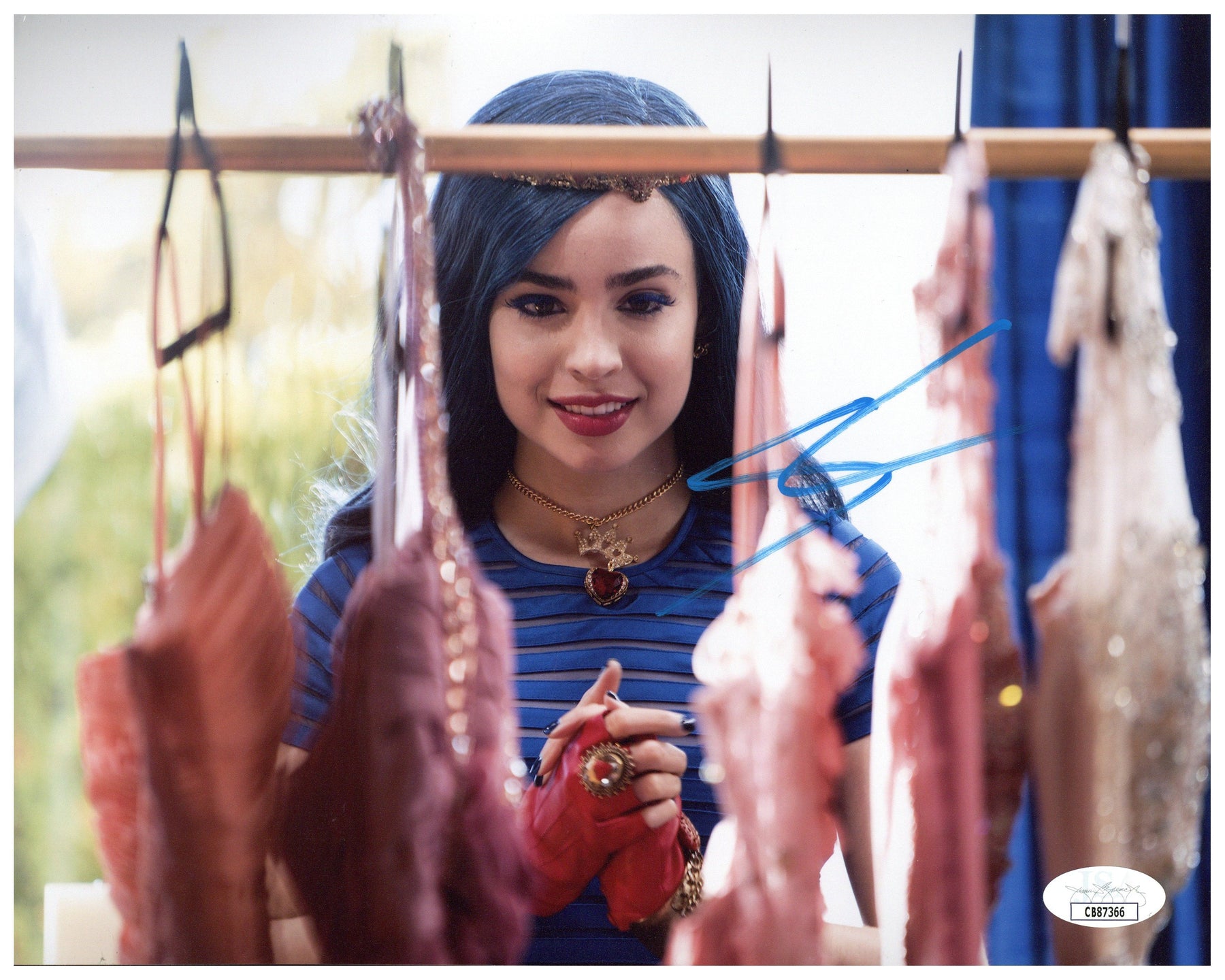 Sofia Carson Signed 8x10 Photo Descendants Evie Authentic Autographed – Zobie Productions